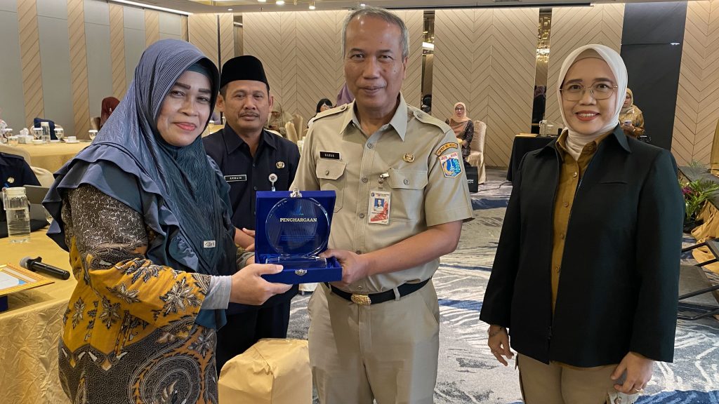 Juara 1 Sertifikasi Sekolah dengan PJAS Aman – SMP N 170 Jakarta